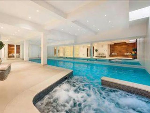 6 Bedrooms Flat for rent in Harley Gardens, London SW10