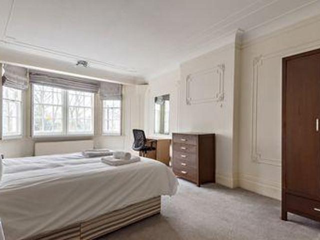 6 Bedrooms Flat for rent in Park Road, London NW8