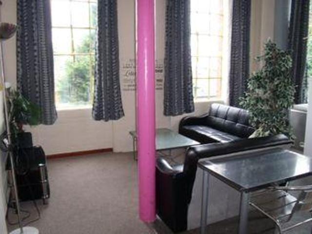 6 Bedrooms Flat for rent in Russell Street, Nottingham NG7