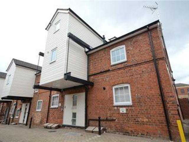 6 Bedrooms Flat for sale in London Court, East Street, Reading RG1