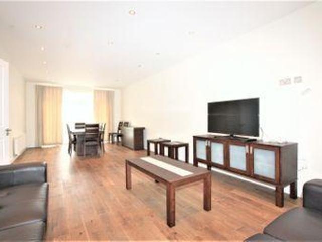 6 Bedrooms for rent in Allington Road, Hendon NW4