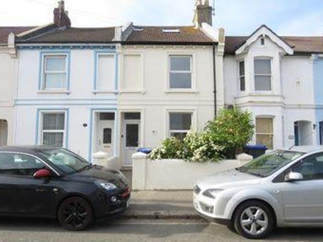 6 Bedrooms for rent in Becket Road, Worthing BN14