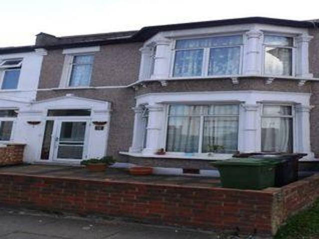 6 Bedrooms for rent in Cecil Avenue, Barking IG11