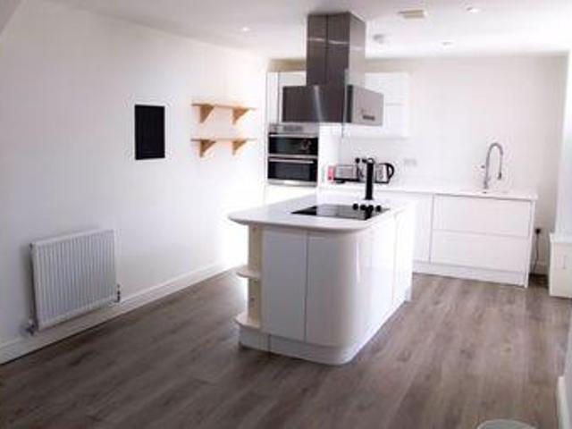 6 Bedrooms for rent in Cleve Road, Filton, Bristol BS34