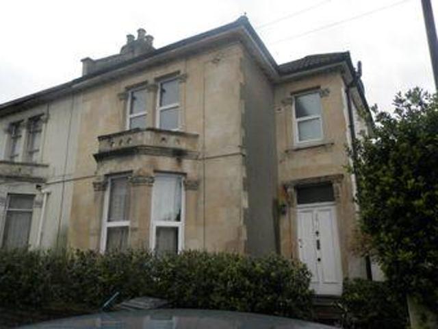 6 Bedrooms for rent in Cromwell Road, St. Andrews, Bristol BS6
