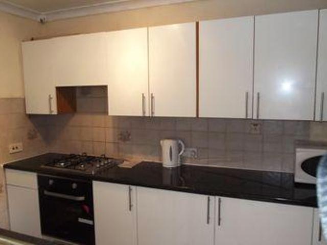 6 Bedrooms for rent in Derby Road, Manchester, Fallowfield M14