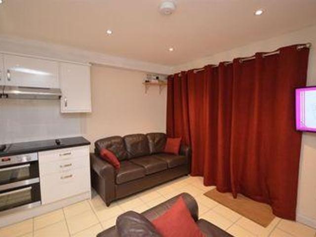 6 Bedrooms for rent in Downs Road, Canterbury CT2