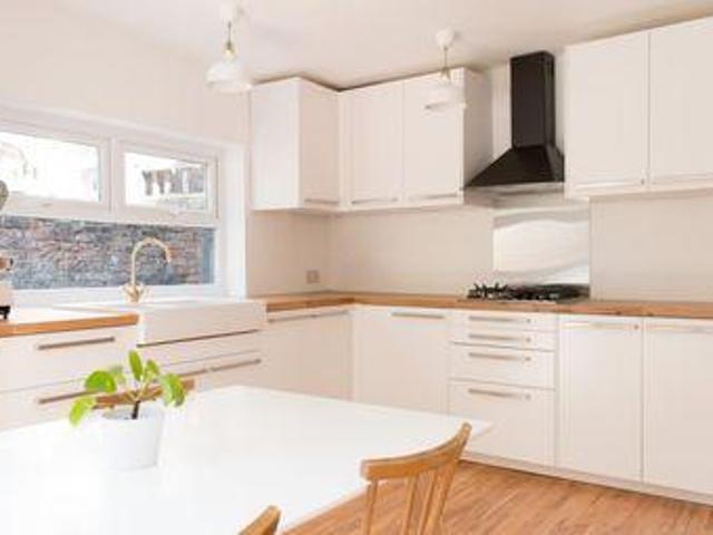 6 Bedrooms for rent in Fern Grove, Toxteth, Liverpool L8