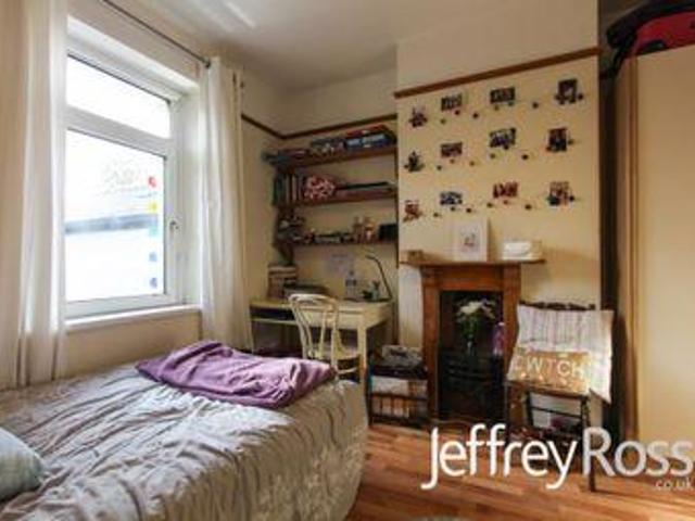 6 Bedrooms for rent in Flora Street, Cathays, Cardiff CF24