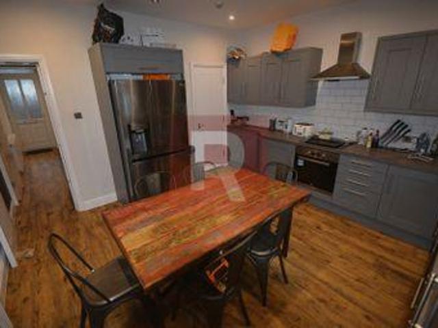 6 Bedrooms for rent in Grimthorpe Terrace, Headingley, Leeds LS6