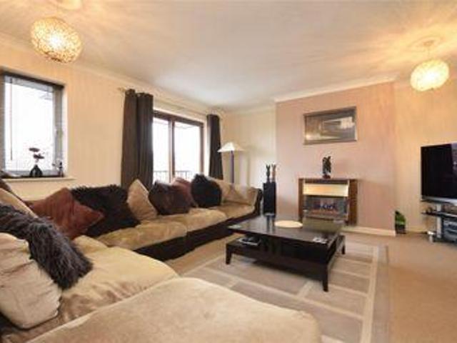 6 Bedrooms for rent in Langdon Road, Bath, Somerset BA2