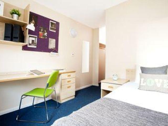 6 Bedrooms for rent in Leadmill Road, Sheffield S1