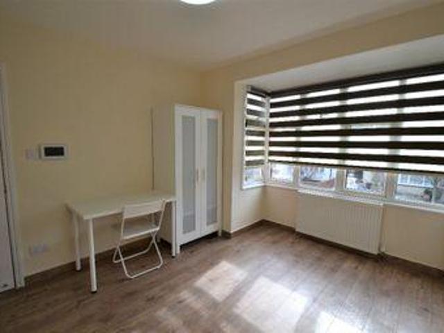 6 Bedrooms for rent in Lovell Road, Cambridge CB4