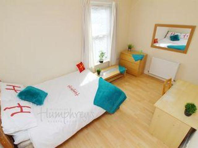 6 Bedrooms for rent in Pomona Street, Sheffield S11