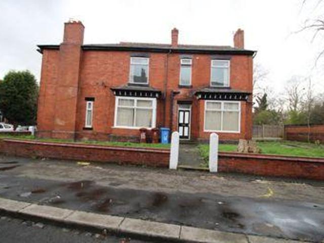 6 Bedrooms for rent in Scarsdale Road, Manchester M14
