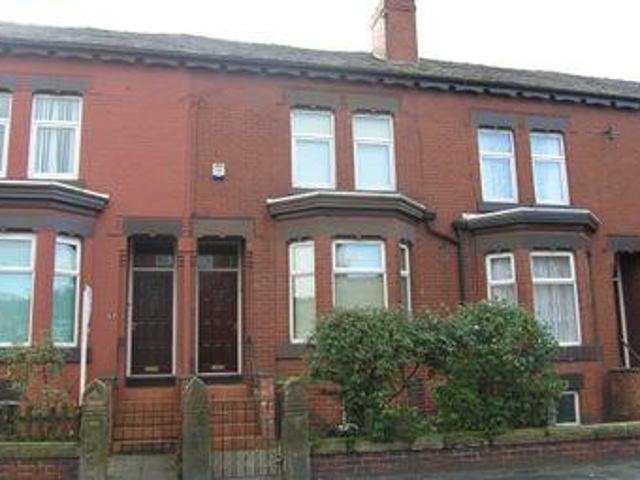 6 Bedrooms for rent in Upper Kent Road, Manchester M14