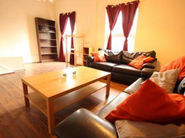 6 Bedrooms for rent in Woodsley Road, Hyde Park, Leeds LS3