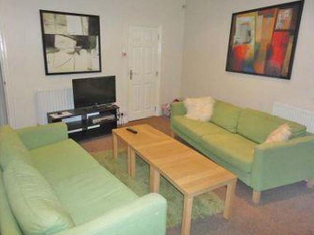 6 Bedrooms for rent in 12 Moor End Road, Crookesmoor, Sheffield S10