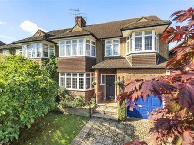 6 Bedrooms for sale in Monks Avenue, New Barnet, Hertfordshire EN5