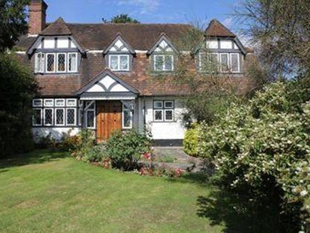 6 Bedrooms for sale in Lake View, Edgware, Middx. HA8