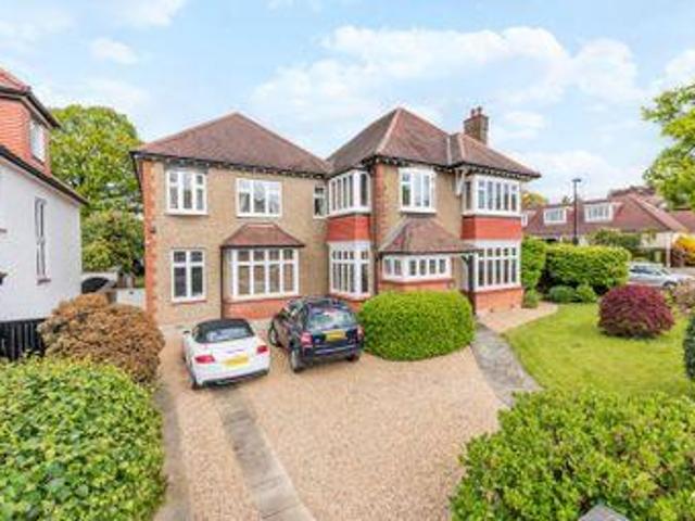 6 Bedrooms for sale in Seaforth Gardens, Winchmore Hill N21