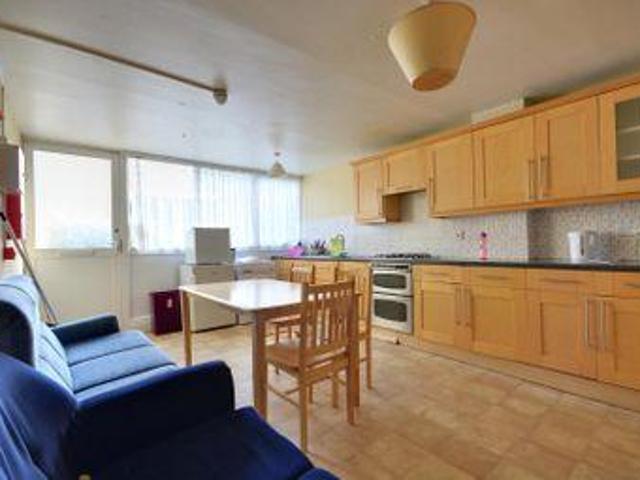 6 Bedrooms Semi detached house for rent in Barchester Close, Cowley, Middlesex UB8