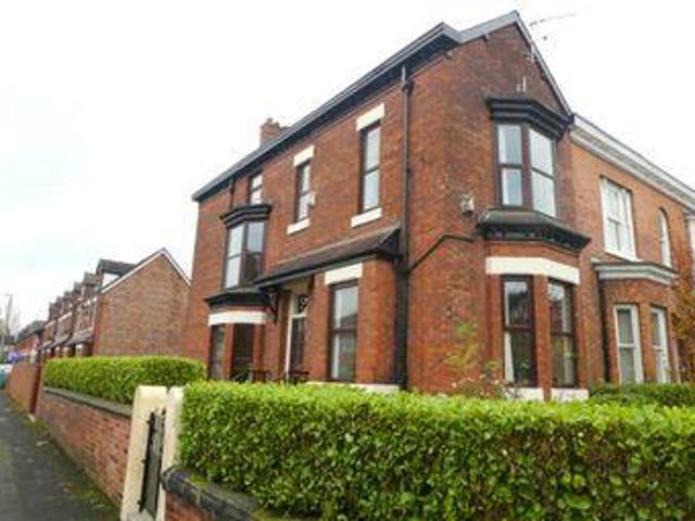 6 Bedrooms Semi detached house for rent in Beech Grove, Fallowfield, Manchester M14