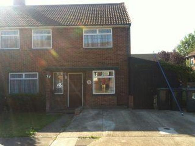 6 Bedrooms Semi detached house for rent in Hampshire Road, Canterbury CT1
