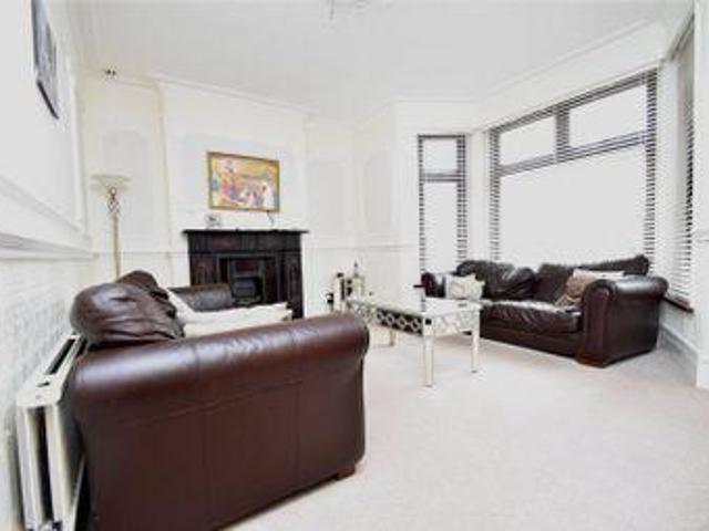 6 Bedrooms Semi detached house for sale in Ashgrove Road, Ilford IG3