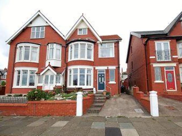6 Bedrooms Semi detached house for sale in Seafield Road, Blackpool, Lancashire FY1