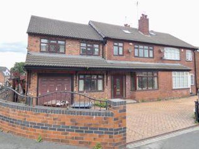 6 Bedrooms Semi detached house for sale in Woodhouse Hill Road, Hunslet, Leeds LS10