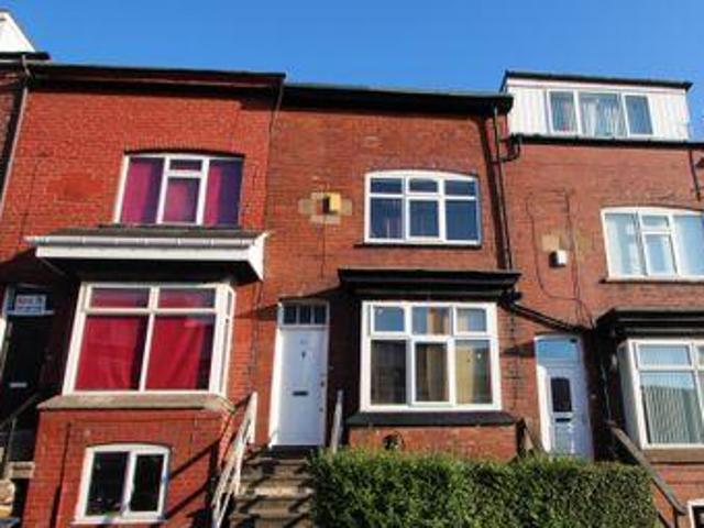 6 Bedrooms Terraced house for rent in Manor Drive, Hyde Park, Leeds LS6