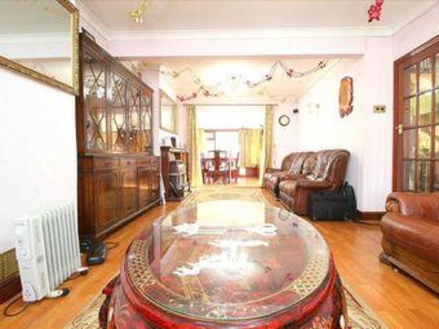 6 Bedrooms Terraced house for rent in New North Road, Ilford IG6