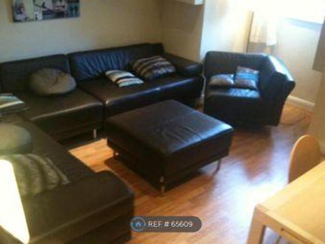 6 Bedrooms Terraced house for rent in Burchett Terrace, Leeds LS6