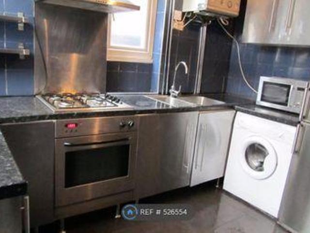 6 Bedrooms Terraced house for rent in Banff Road, Manchester M14
