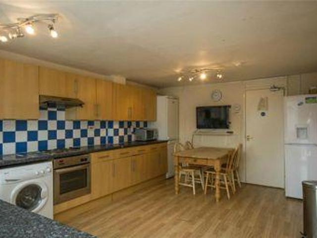 6 Bedrooms Terraced house for rent in Barchester Close, Uxbridge, Middlesex UB8