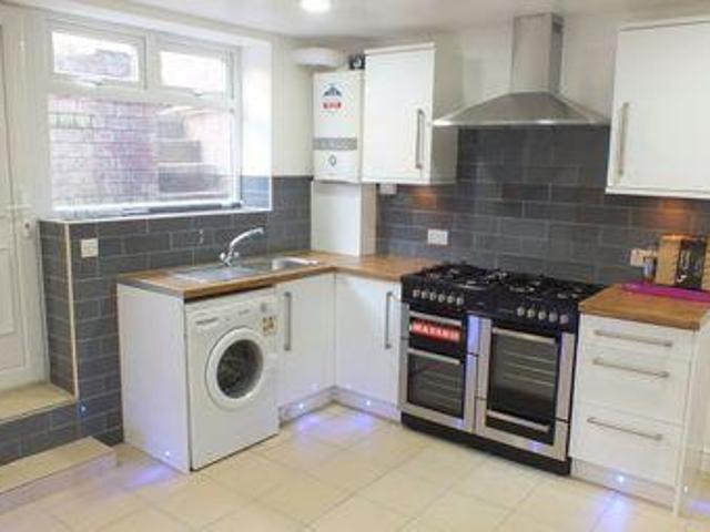 6 Bedrooms Terraced house for rent in Brudenell Mount, Leeds LS6