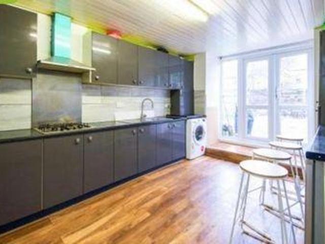 6 Bedrooms Terraced house for rent in Ceders Ave, Walthamstow E17