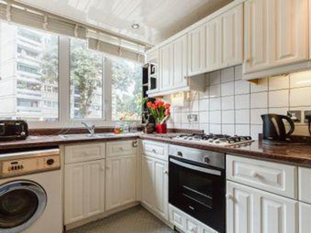 6 Bedrooms Terraced house for rent in Danebury Avenue, London SW15