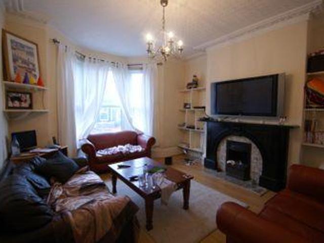 6 Bedrooms Terraced house for rent in Delph Mount, Woodhouse, Leeds LS6