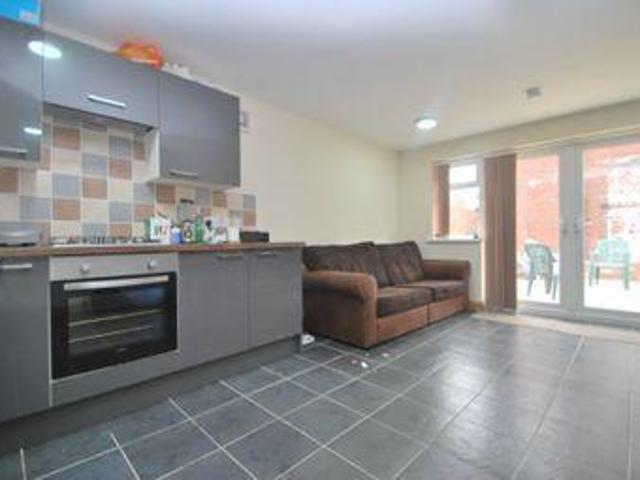 6 Bedrooms Terraced house for rent in Fitzroy Street, Cardiff CF24