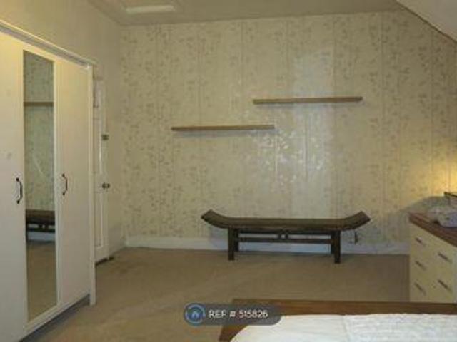 6 Bedrooms Terraced house for rent in Hamilton Road, Manchester M13