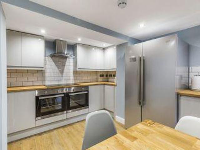 6 Bedrooms Terraced house for rent in Harold Avenue, Hyde Park, Leeds LS6