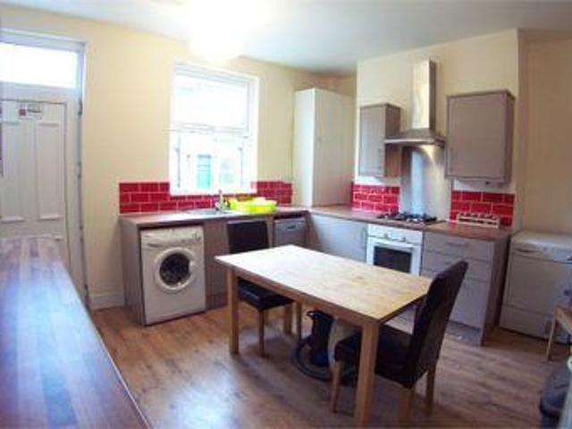 6 Bedrooms Terraced house for rent in Hessle Place, Leeds, West Yorkshire LS6