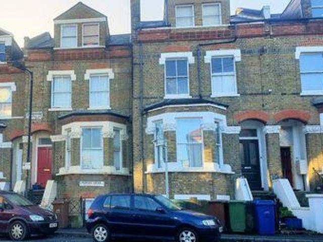 6 Bedrooms Terraced house for rent in Lyndhurst Grove, London SE15