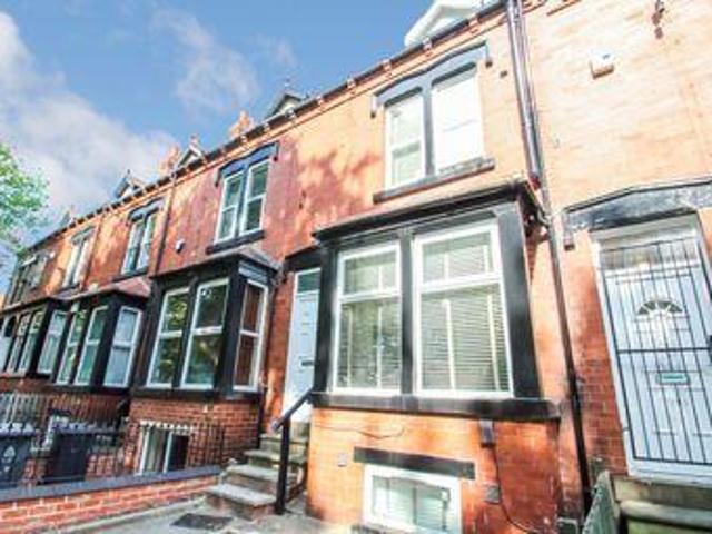 6 Bedrooms Terraced house for rent in Langdale Terrace, Headingley, Leeds LS6