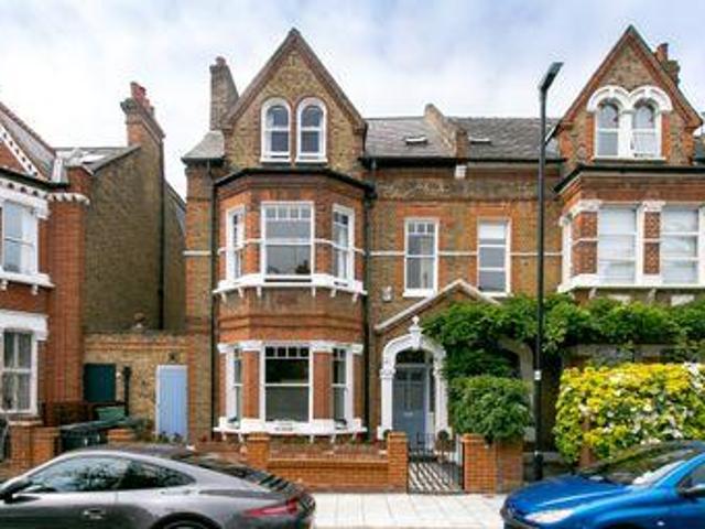 6 Bedrooms Terraced house for rent in Lessar Avenue, London SW4