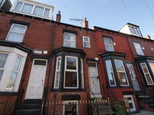 6 Bedrooms Terraced house for rent in Thornville Road, Hyde Park, Leeds LS6