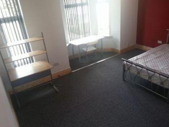 6 Bedrooms Terraced house for rent in Weaste Lane, Salford M5