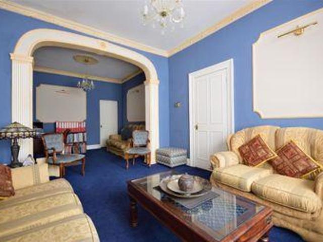 6 Bedrooms Terraced house for sale in Aberdour Road, Goodmayes, Essex IG3